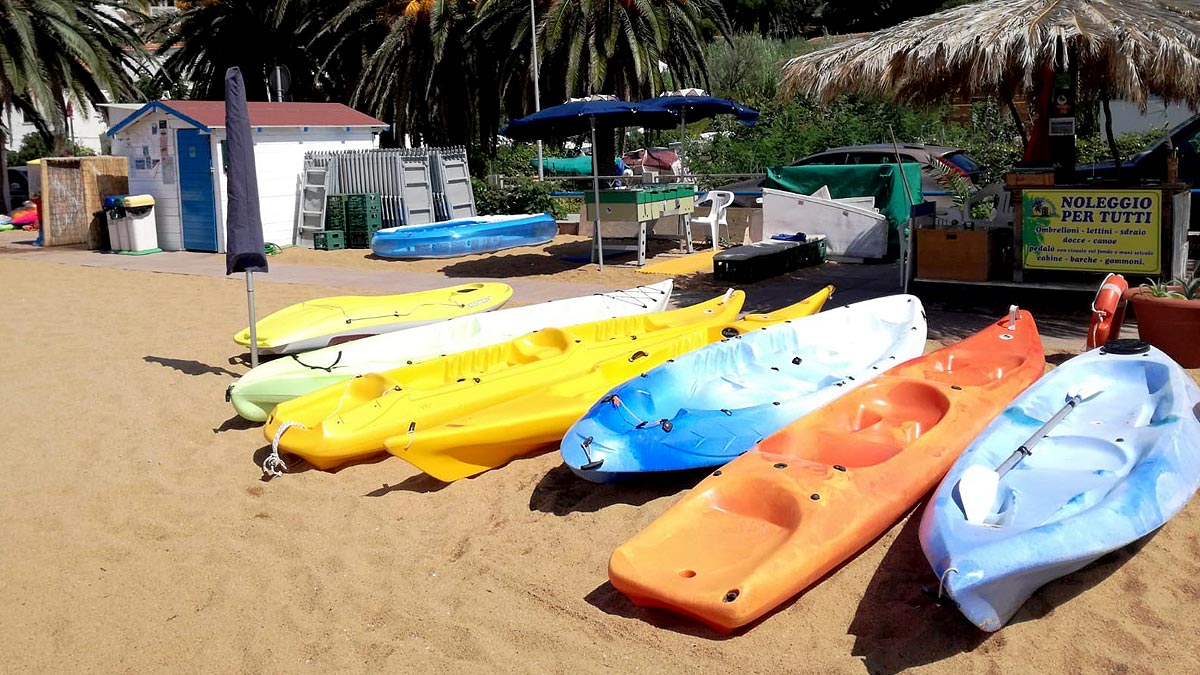 La Playa del Carma | Noleggio lettini, ombrelloni, canoe, gommoni 40 Hp